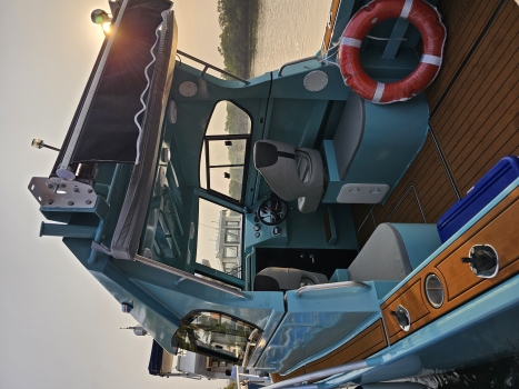 Luxury Blue Fin Yacht Goa | Private Yacht in Goa | Boat in Goa